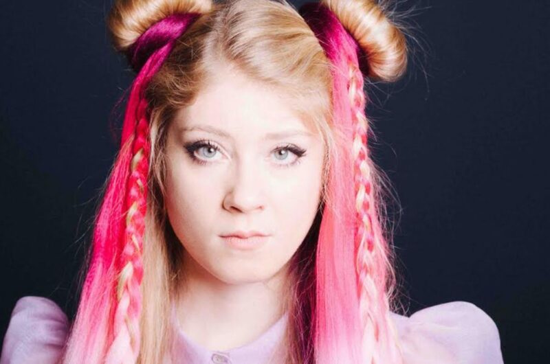 Helen: tutto quello che c'è da sapere sulla cantante - Pinkblog