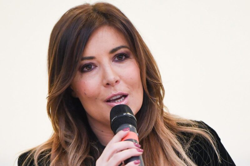 Selvaggia Lucarelli su Temptation Island: "Maria, sei Satana" Pinkblog