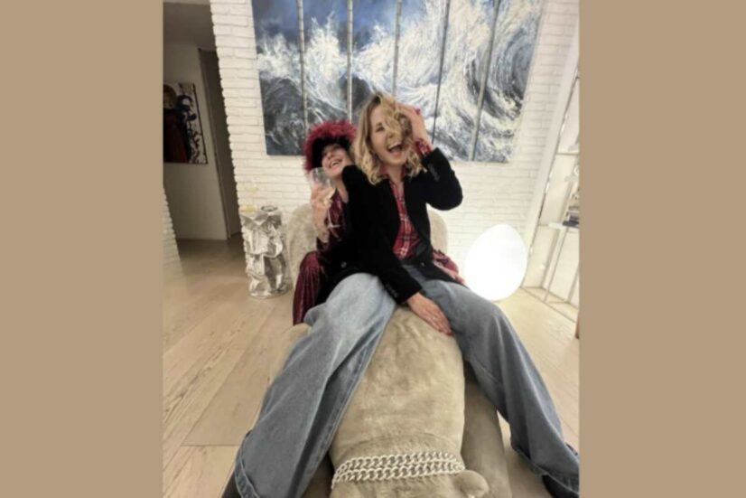 I jeans di Barbara D'Urso che tutte dovremmo avere nell'armadio | Pinkblog